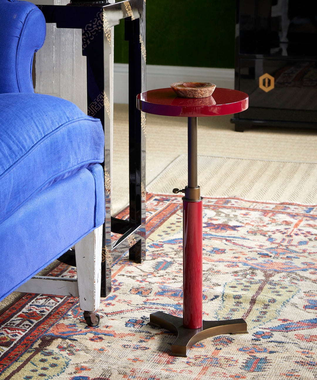 TELESCOPING TABLE – The Lacquer Company