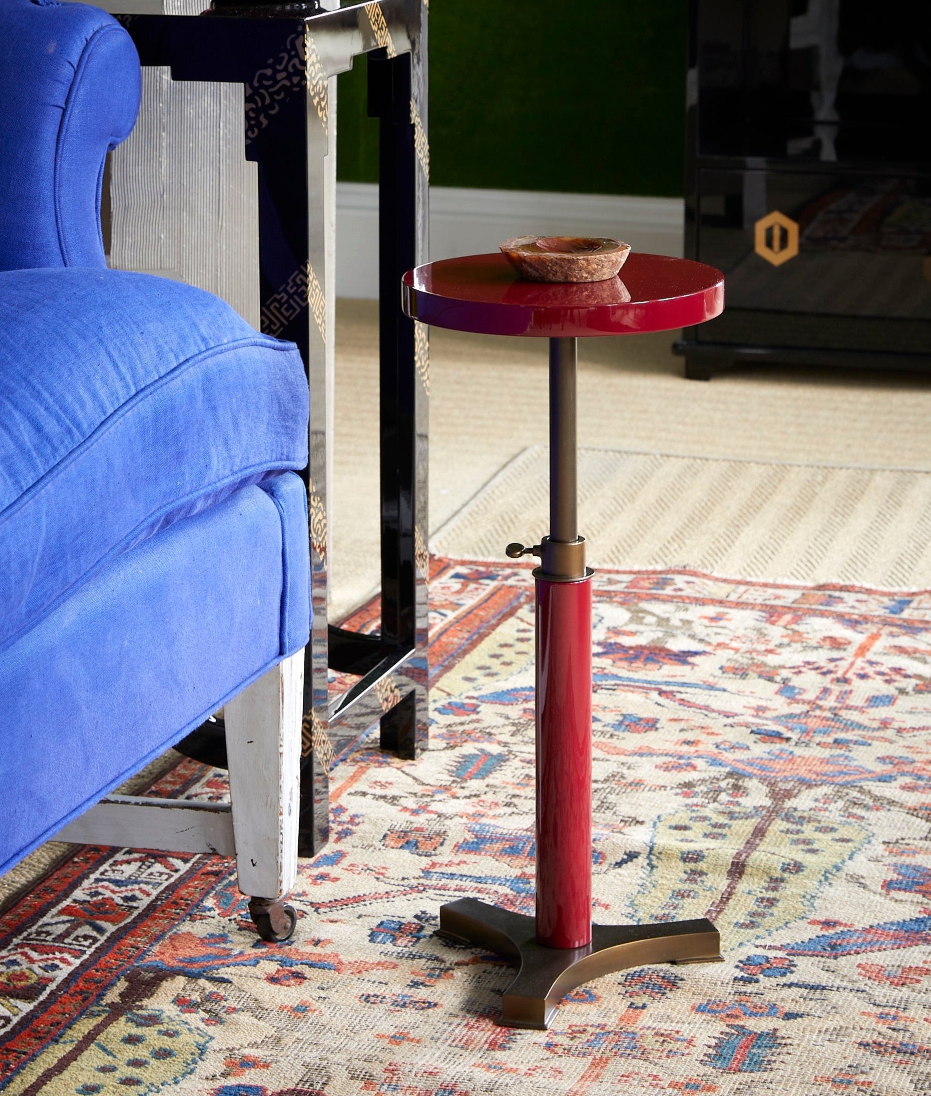 TELESCOPING TABLE – The Lacquer Company