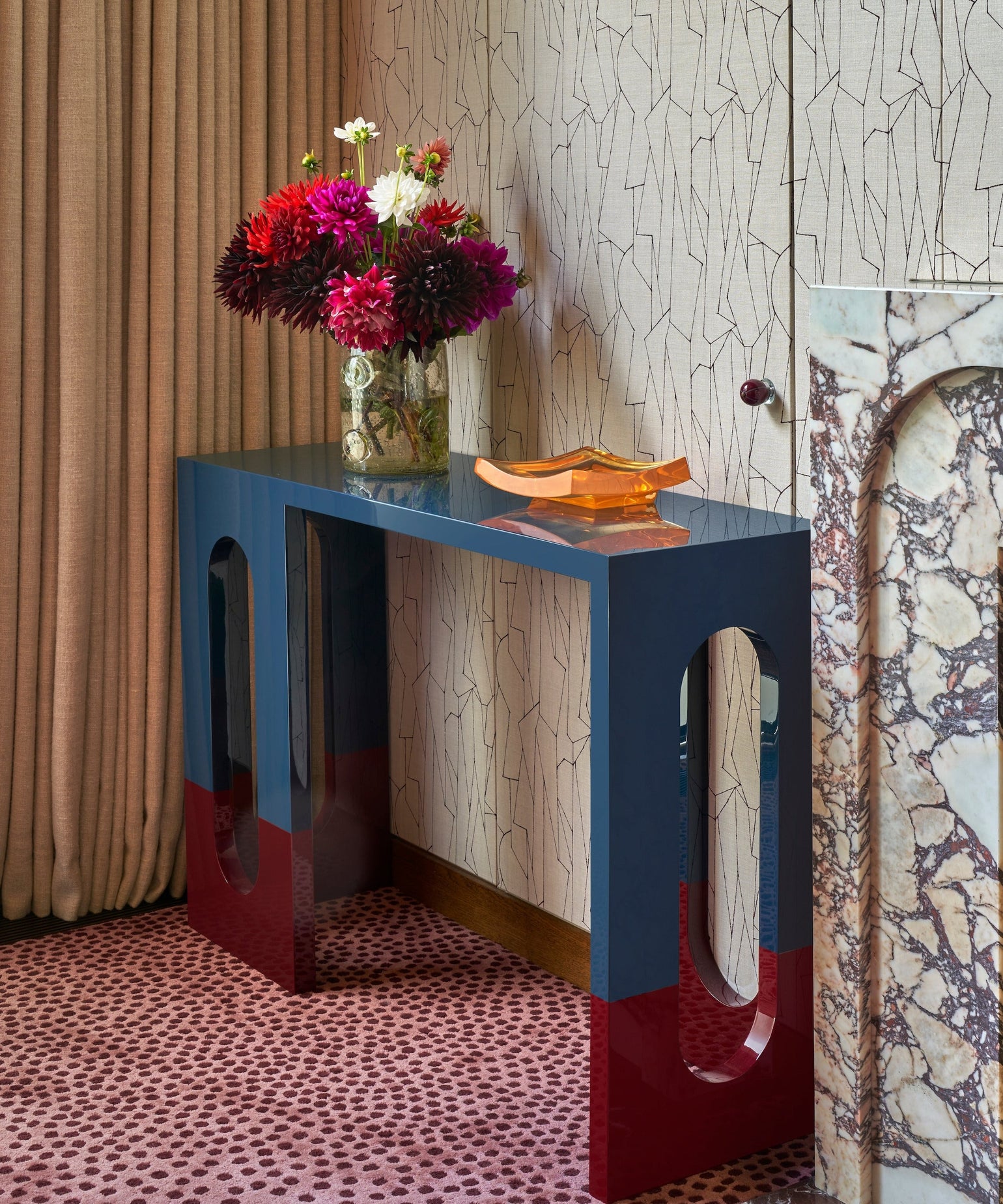 PUNCH CONSOLE TABLE – The Lacquer Company US